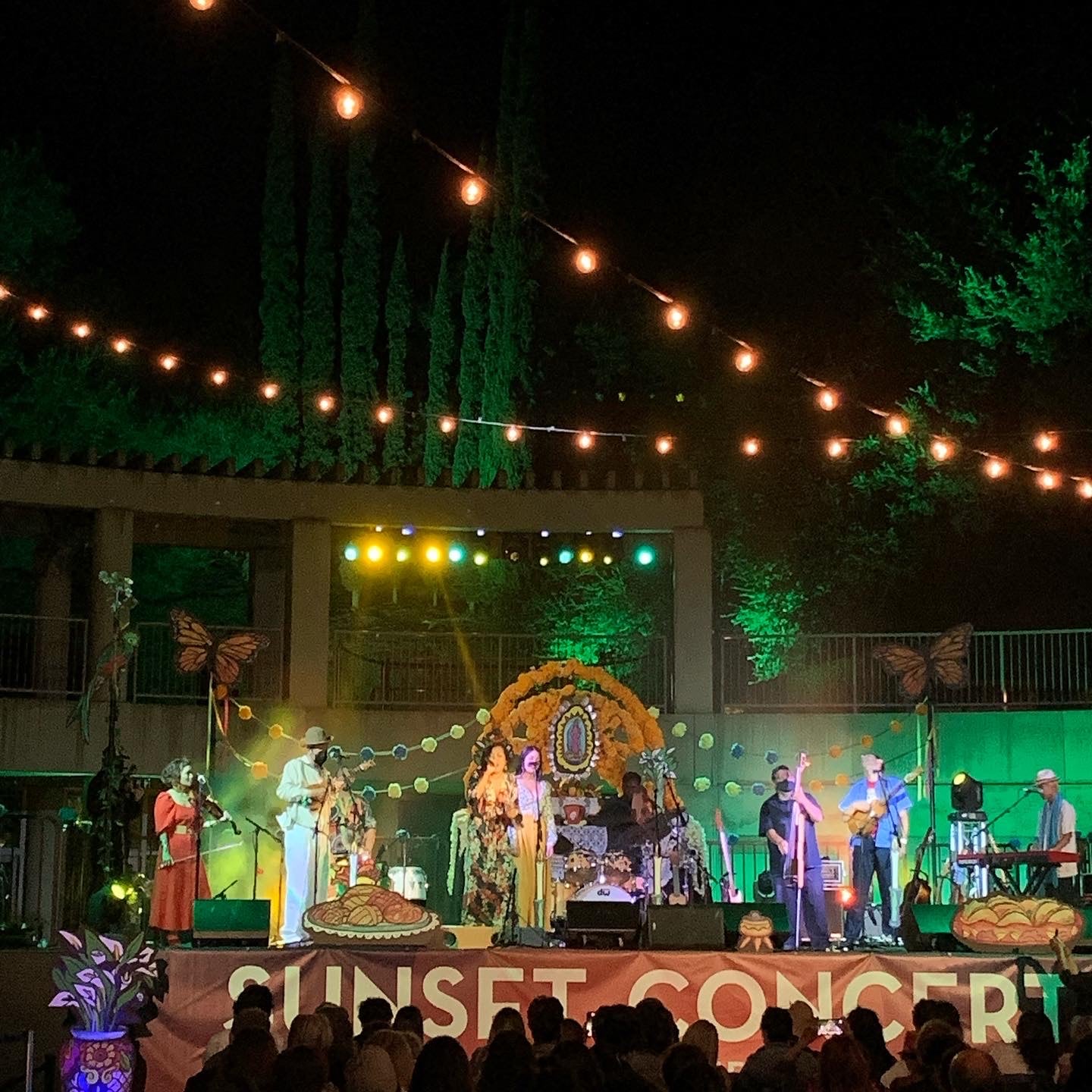 » Celebrate Summer With Music Under the Stars